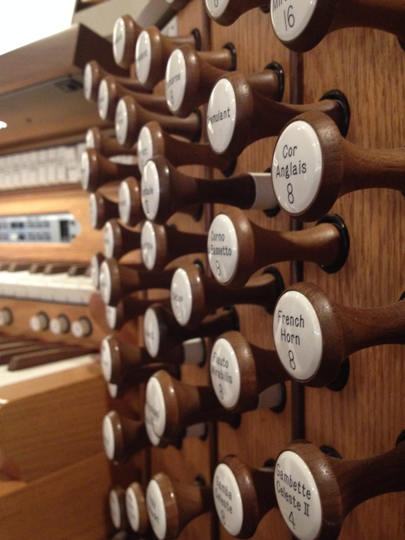 12 Specialized Skills of the Successful Church Organist